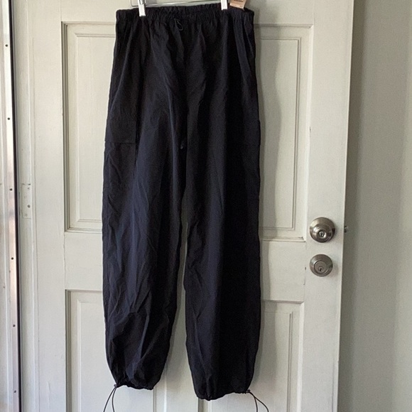 PINK Victoria's Secret | Pants & Jumpsuits | Brand New Parachute Cargo ...